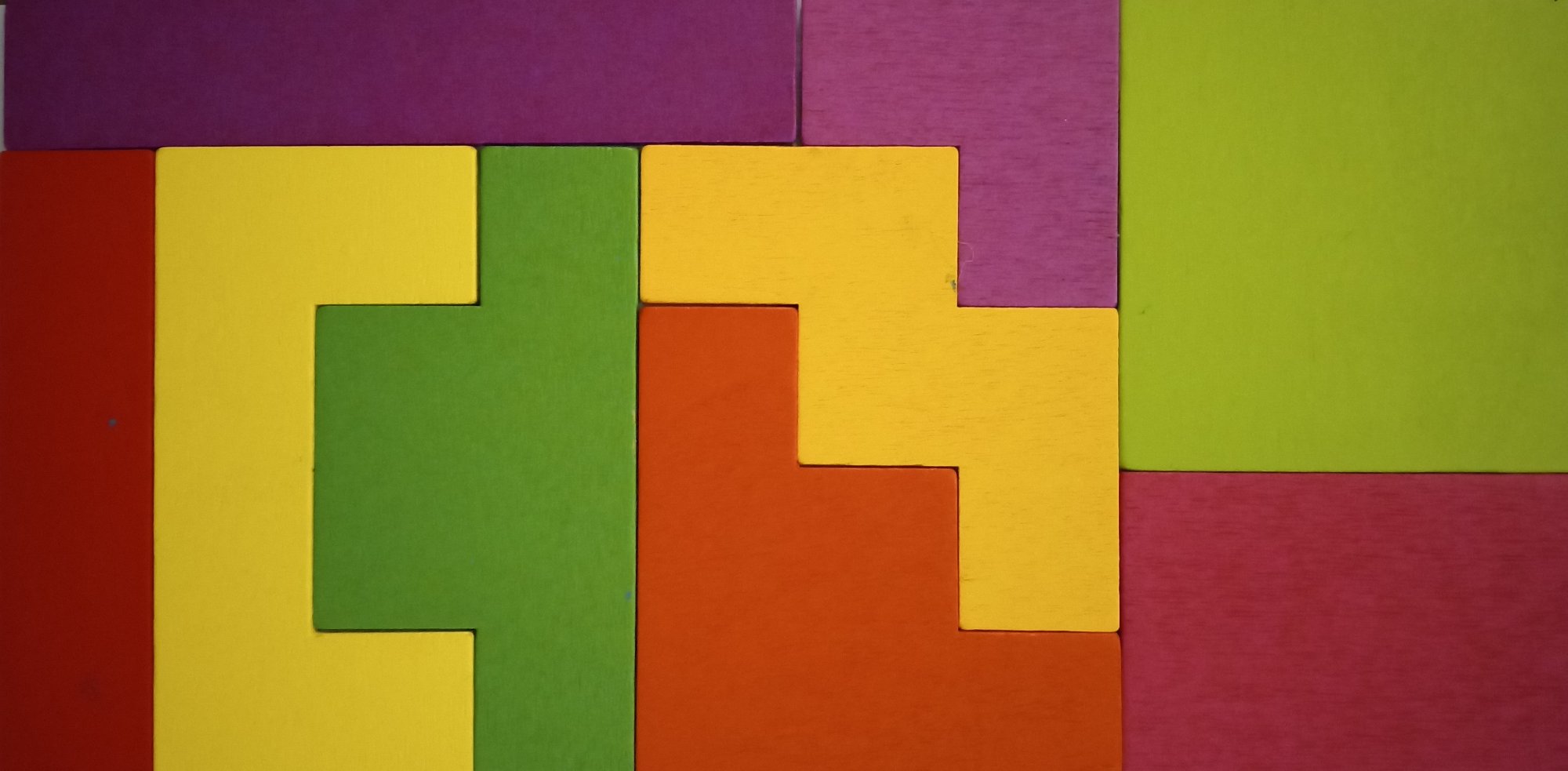 Solve Shapes jigsaw puzzle online with 153 pieces