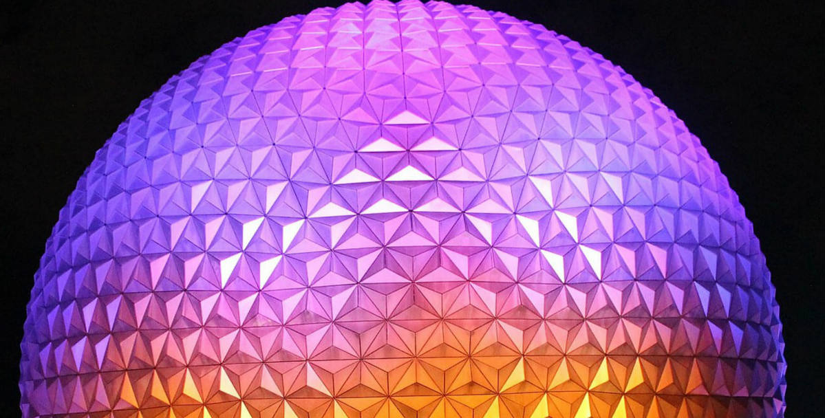 Solve Disney Epcot Center jigsaw puzzle online with 66 pieces