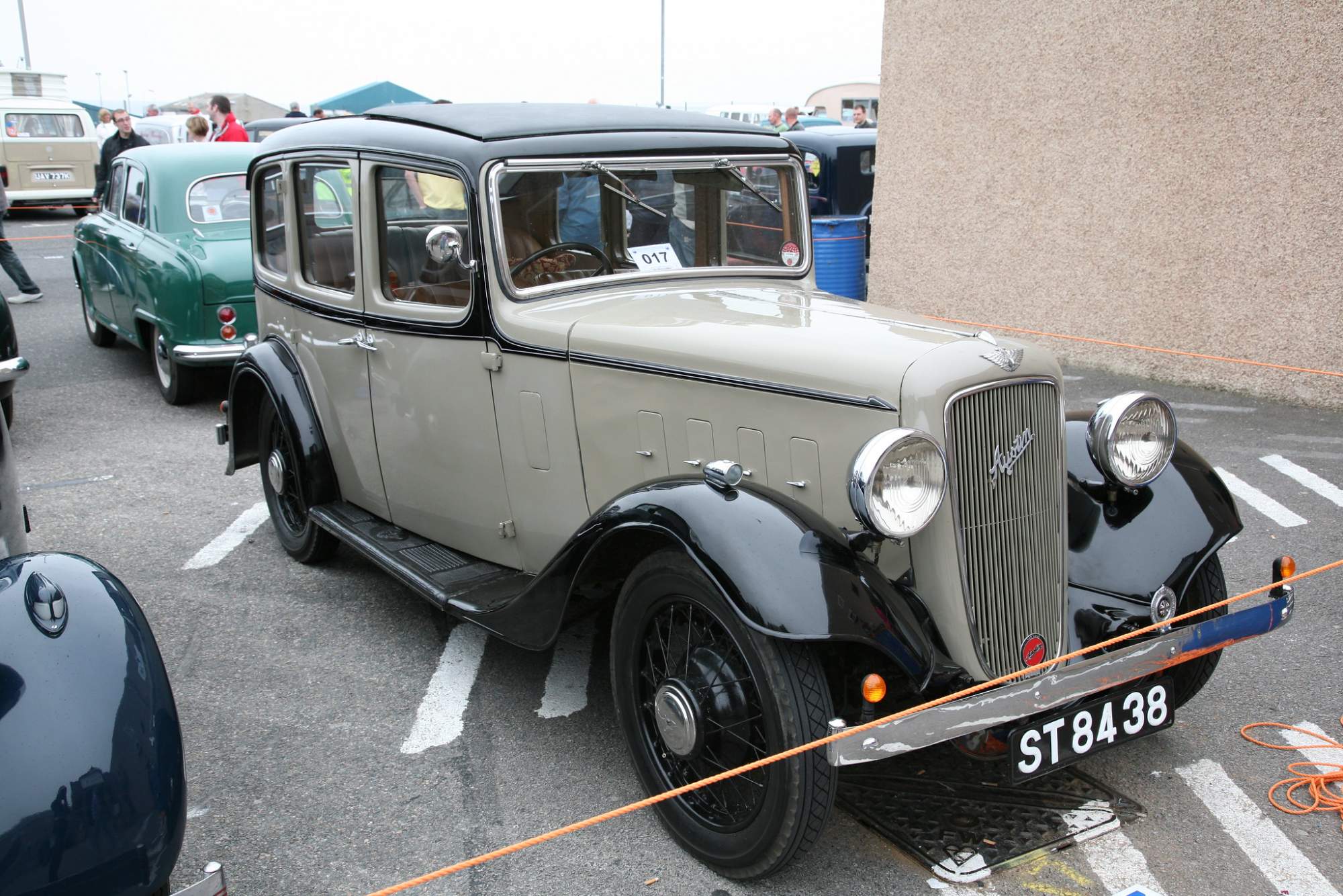 Solve Austin 12/6 "Ascot" Saloon (1936) jigsaw puzzle online with 216 ...