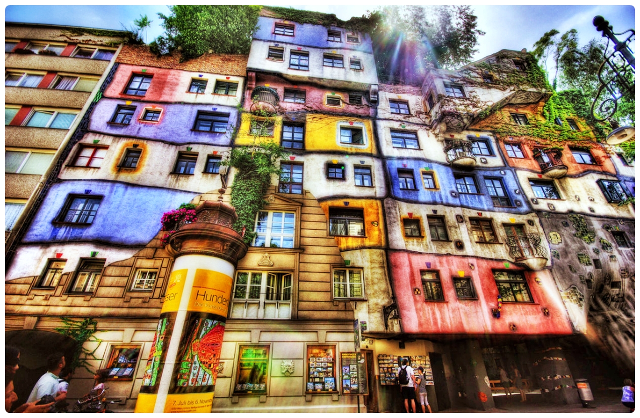 Solve Painted Facade of a Building in Vienna jigsaw puzzle online with ...