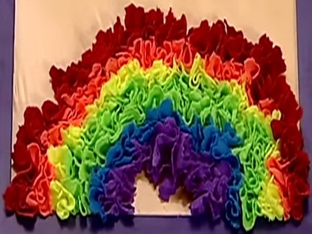 Solve rainbow jigsaw puzzle online with 12 pieces
