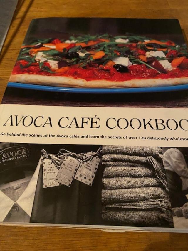 Solve Avoca Cafe Cookbook jigsaw puzzle online with 20 pieces