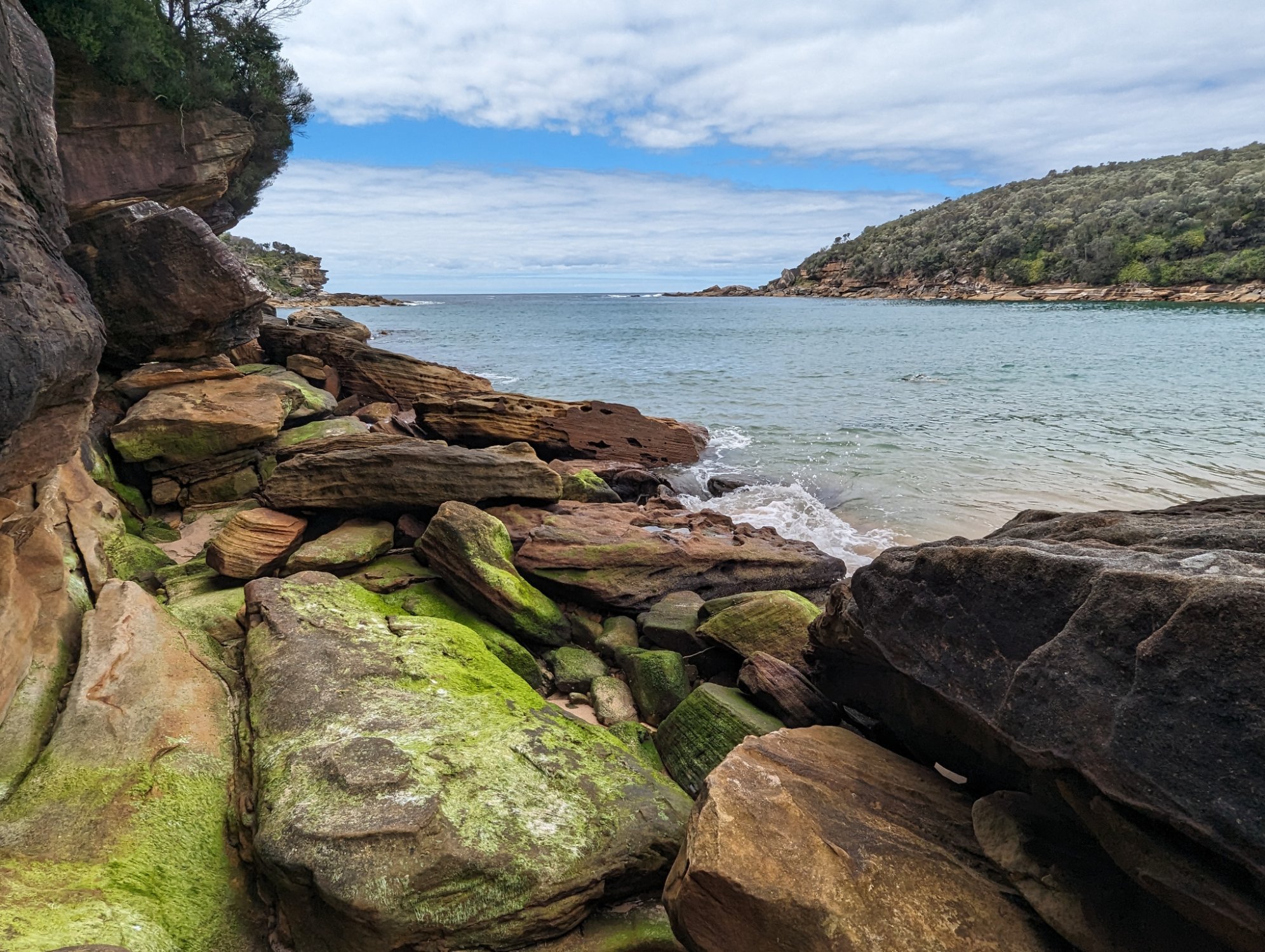 Solve rocks jigsaw puzzle online with 336 pieces