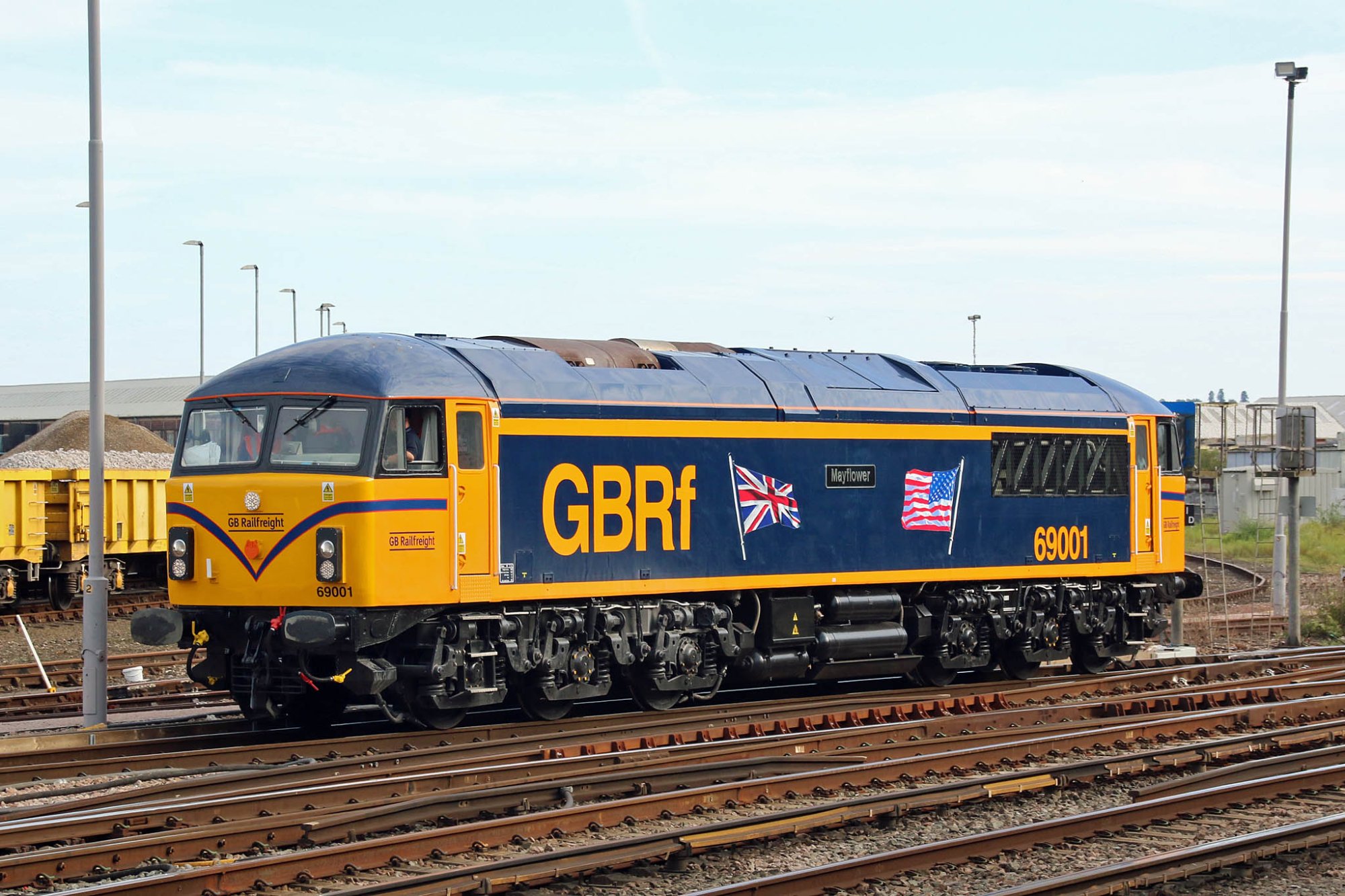 Solve GB Railfreight Class 69 69001 Mayflower. jigsaw puzzle online ...