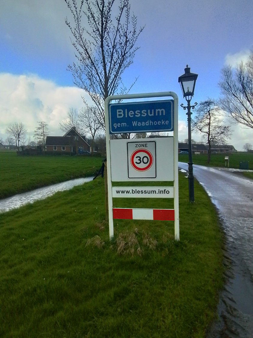 Solve Blessum Fryslân Netherlands jigsaw puzzle online with 12 pieces