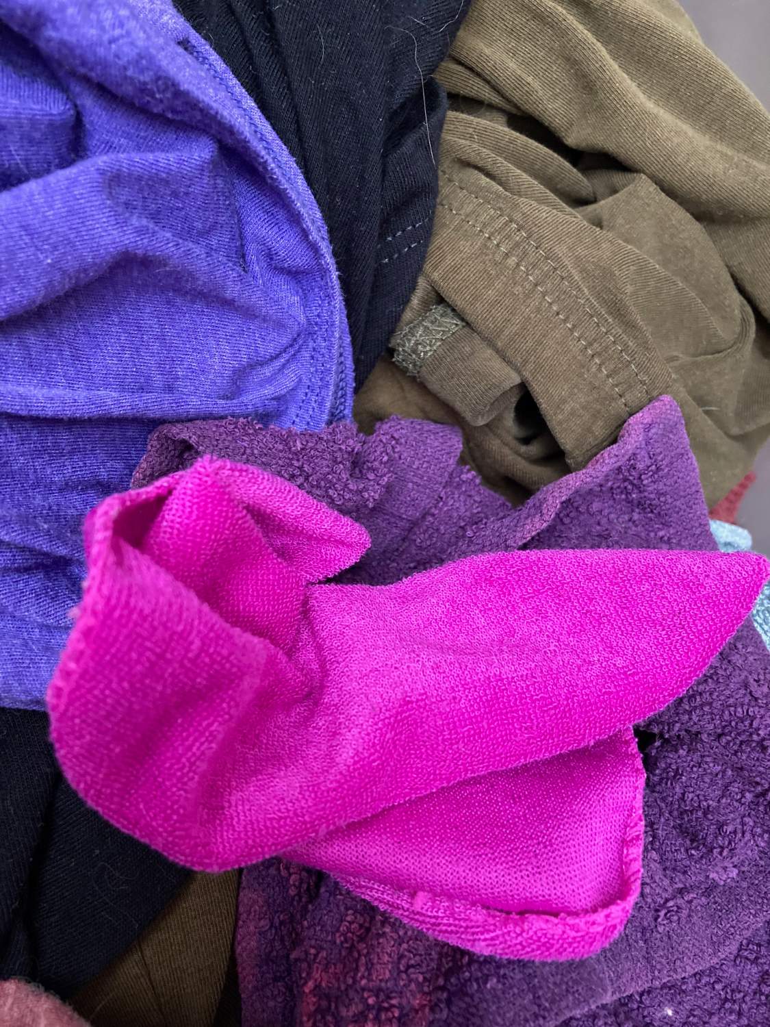 Solve laundry jigsaw puzzle online with 192 pieces