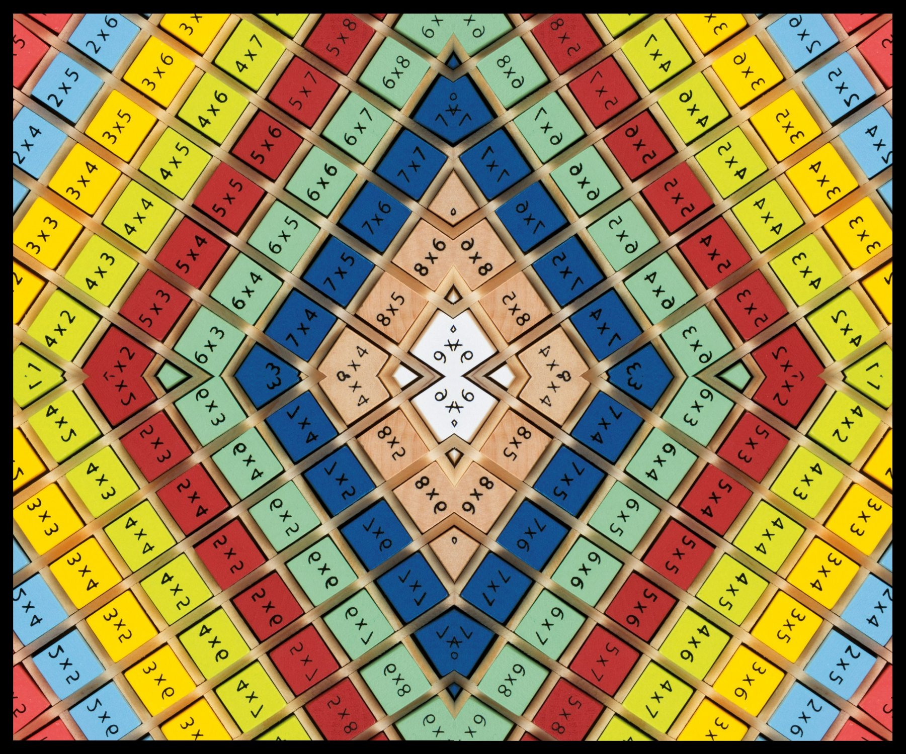 Solve g1 jigsaw puzzle online with 143 pieces
