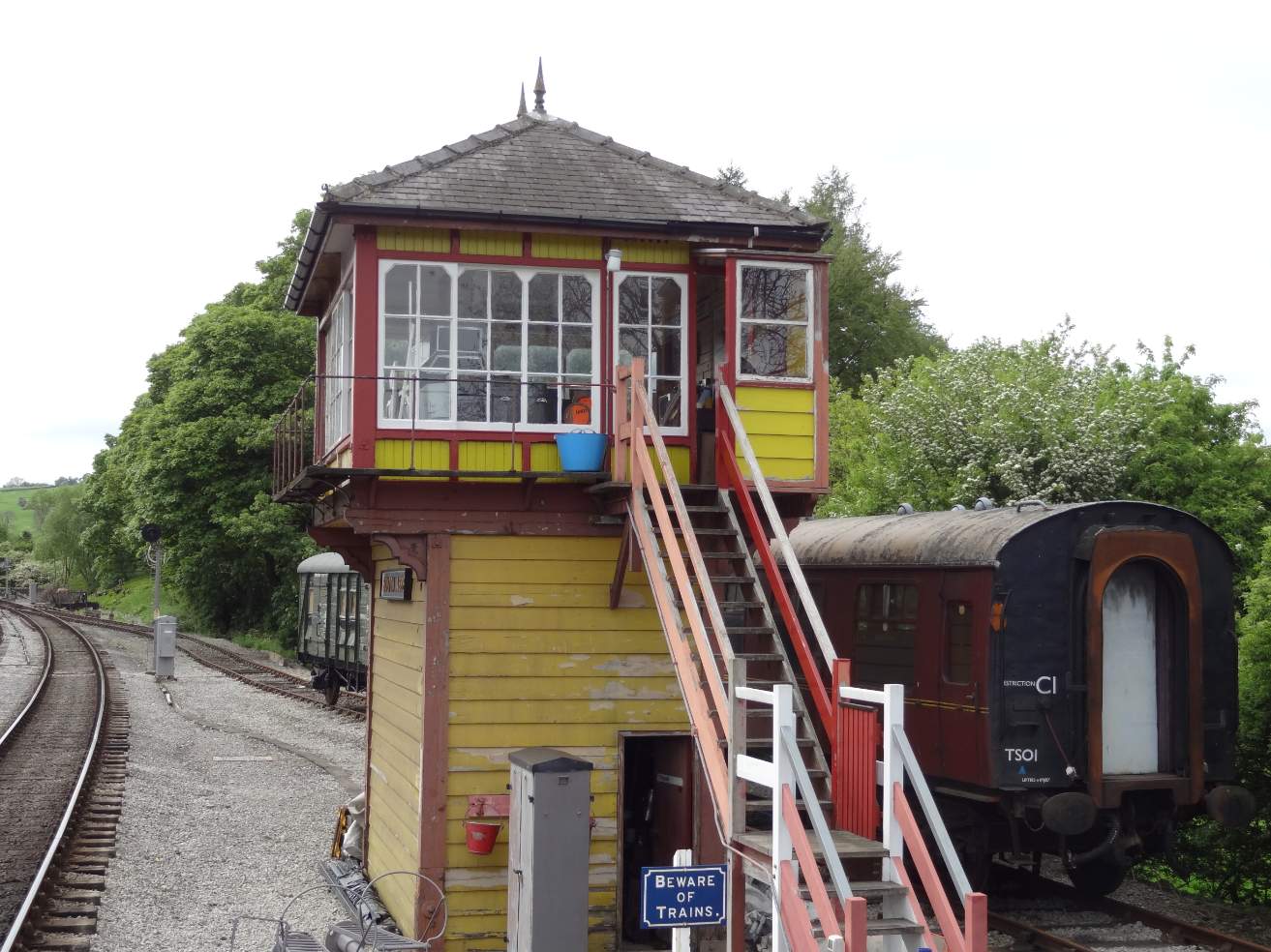 Jigsaw Puzzle | Embsay & Bolton Abbey Steam Railway Signal Box | 30 ...