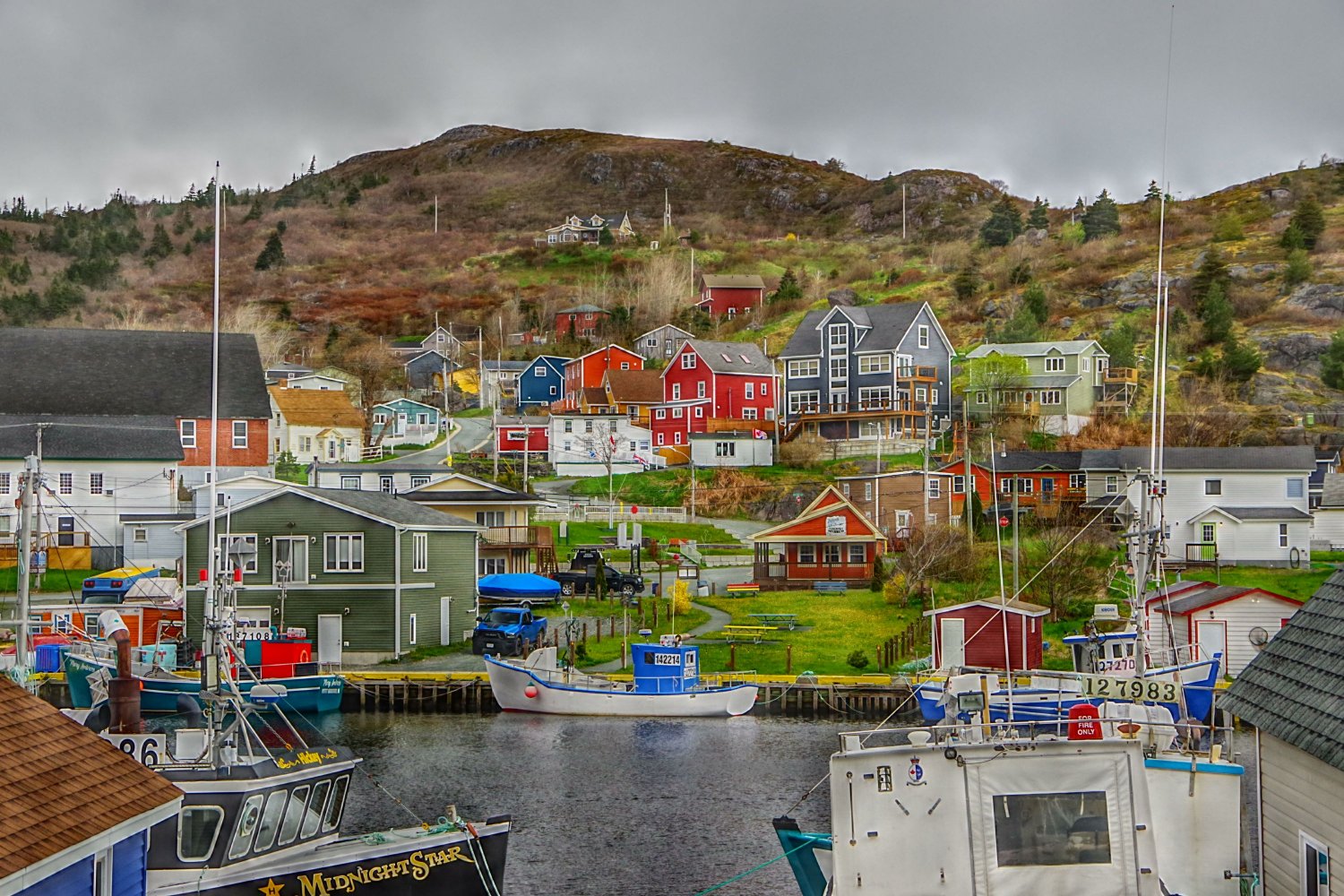 Solve Petty Harbour, Newfoundland jigsaw puzzle online with 12 pieces