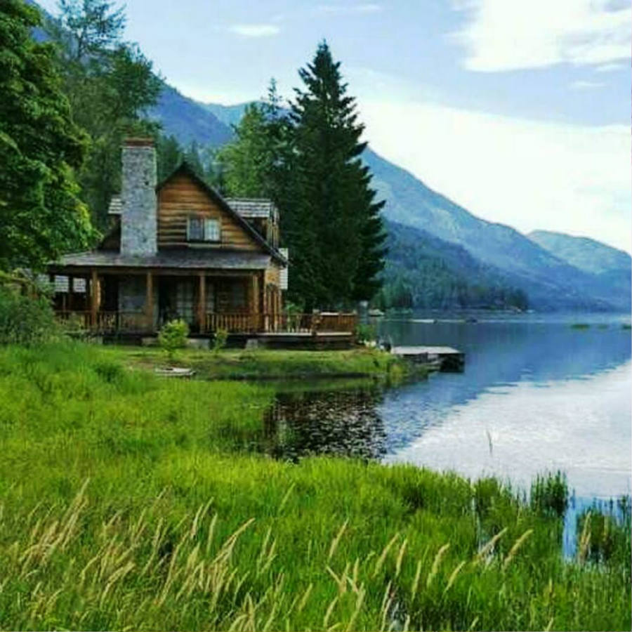 Solve Lakeside Cabin jigsaw puzzle online with 81 pieces