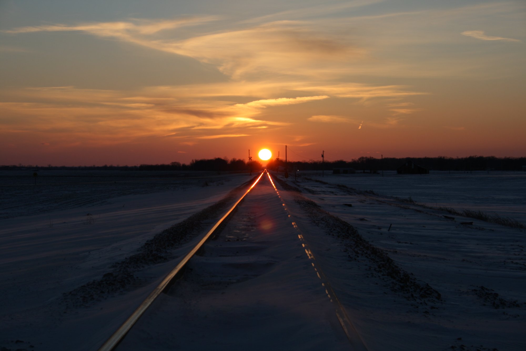 Solve Sunset on the Hannibal Sub jigsaw puzzle online with 77 pieces