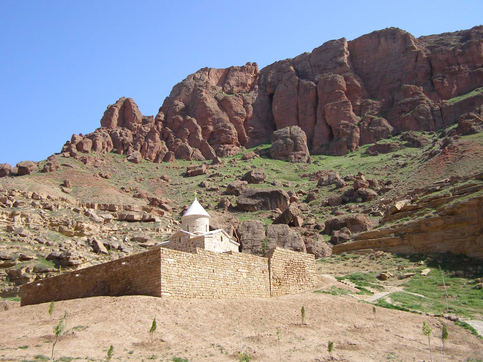 Solve St Stephanos Monastery jigsaw puzzle online with 165 pieces