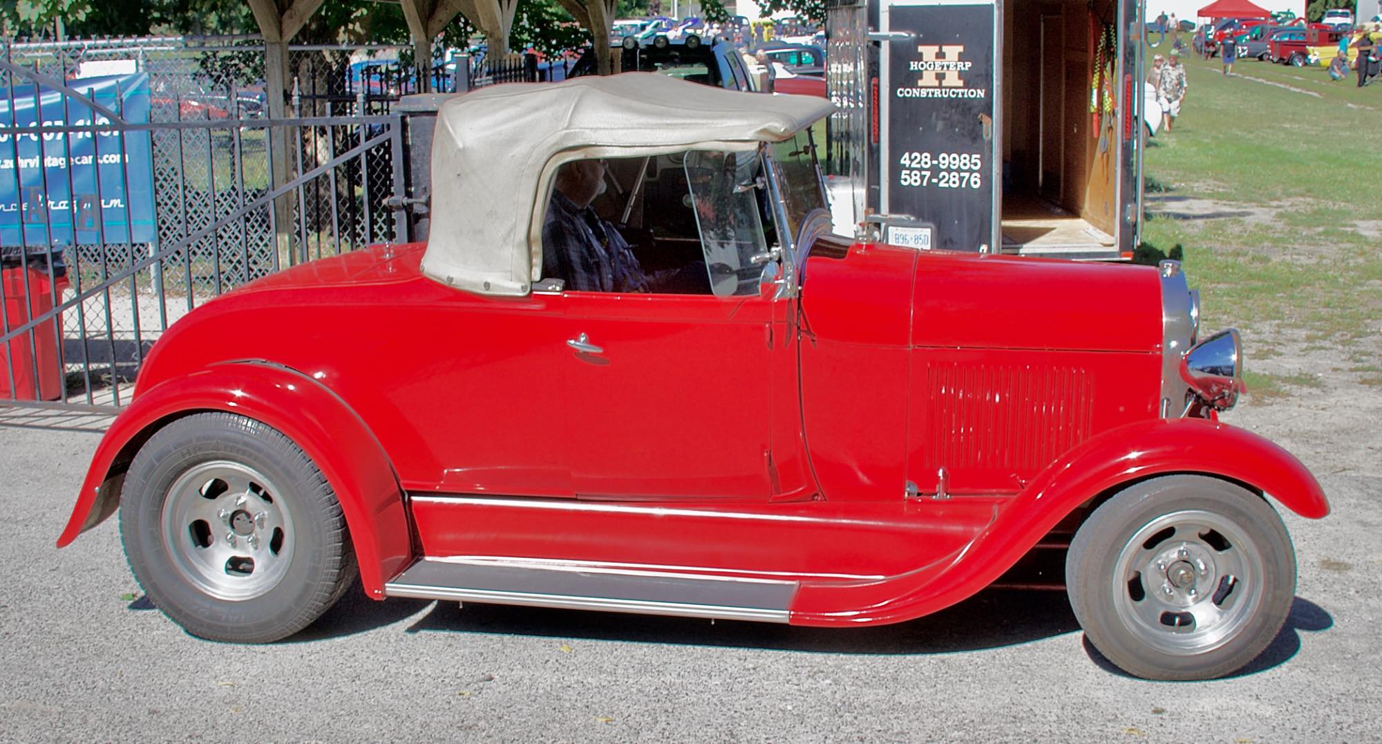 Solve Full-fendered A-bone jigsaw puzzle online with 594 pieces