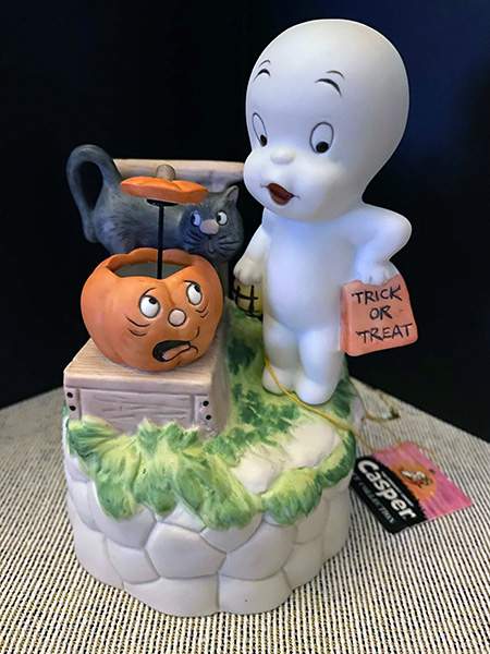 Solve Casper music box, Casper with pumpkin variant jigsaw puzzle ...