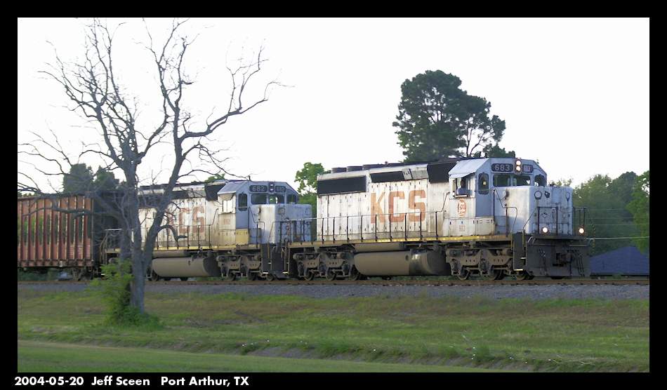 Solve KCS 683 x 682 Ghost jigsaw puzzle online with 104 pieces