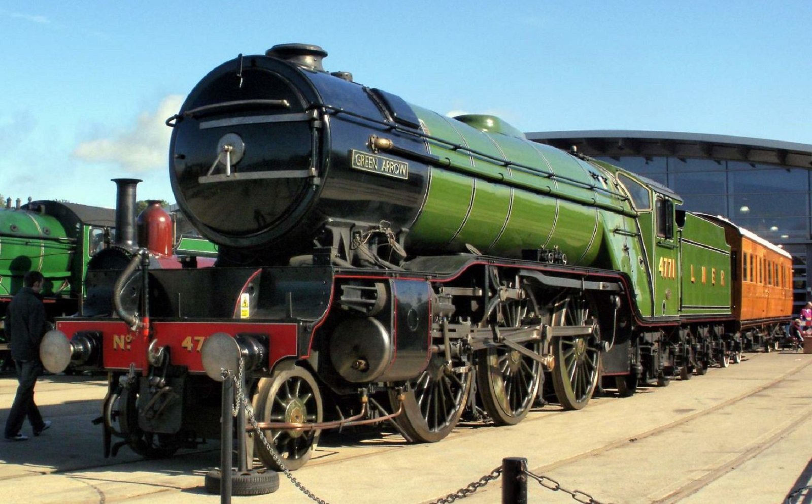 Solve LNER Class V2 2-6-2 4771 Green Arrow. jigsaw puzzle online with ...