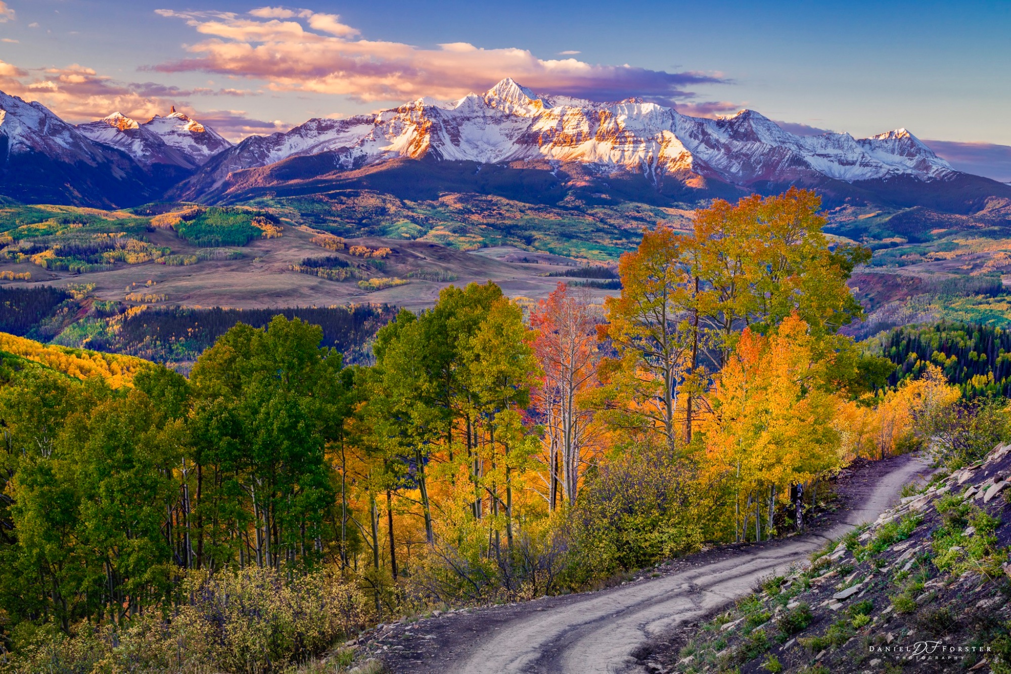 Solve Colorado jigsaw puzzle online with 294 pieces