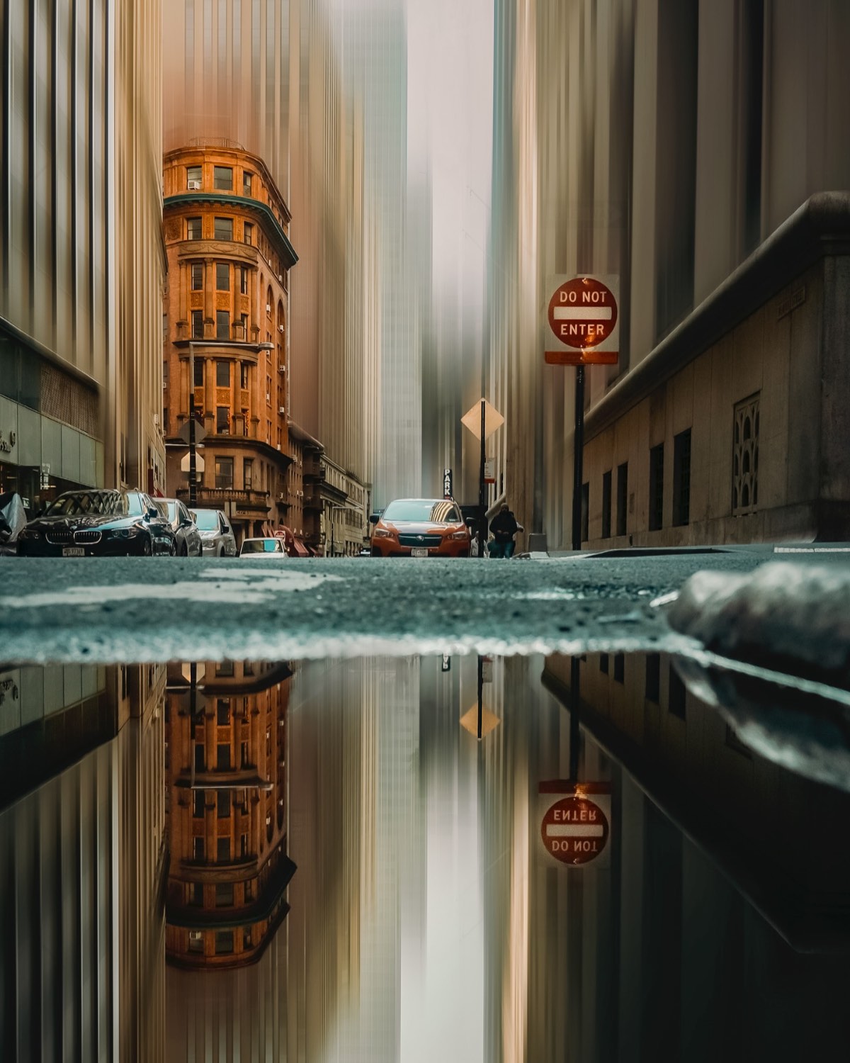 Solve Reflections jigsaw puzzle online with 320 pieces