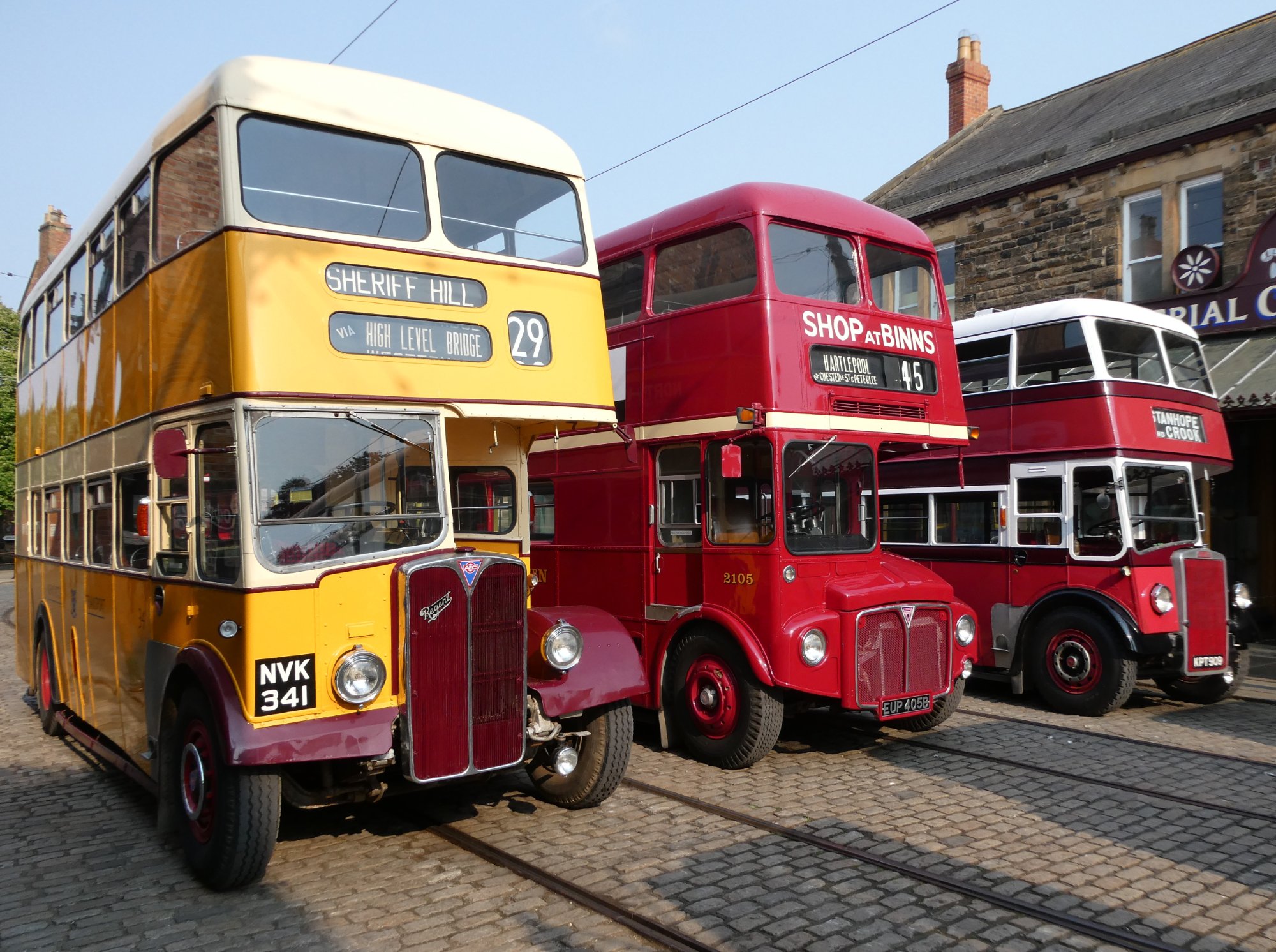 Solve Vintage Public Transport Trio jigsaw puzzle online with 300 pieces