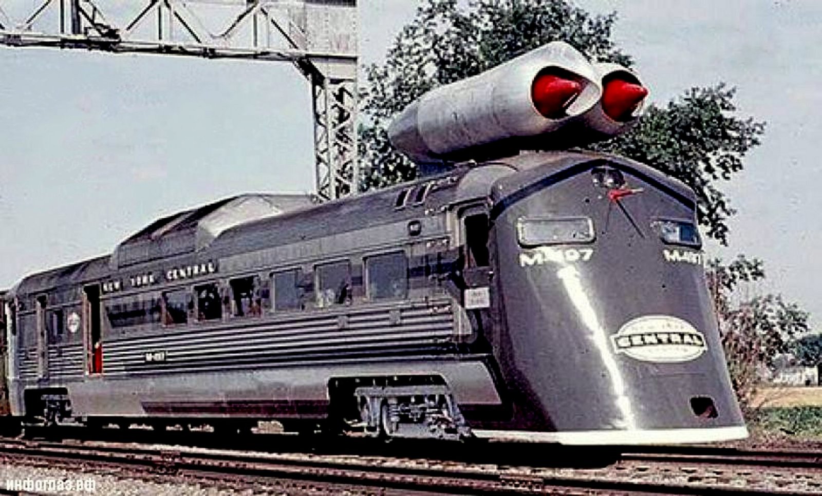 Solve America's Fastest jet-powered train jigsaw puzzle online with 40 ...