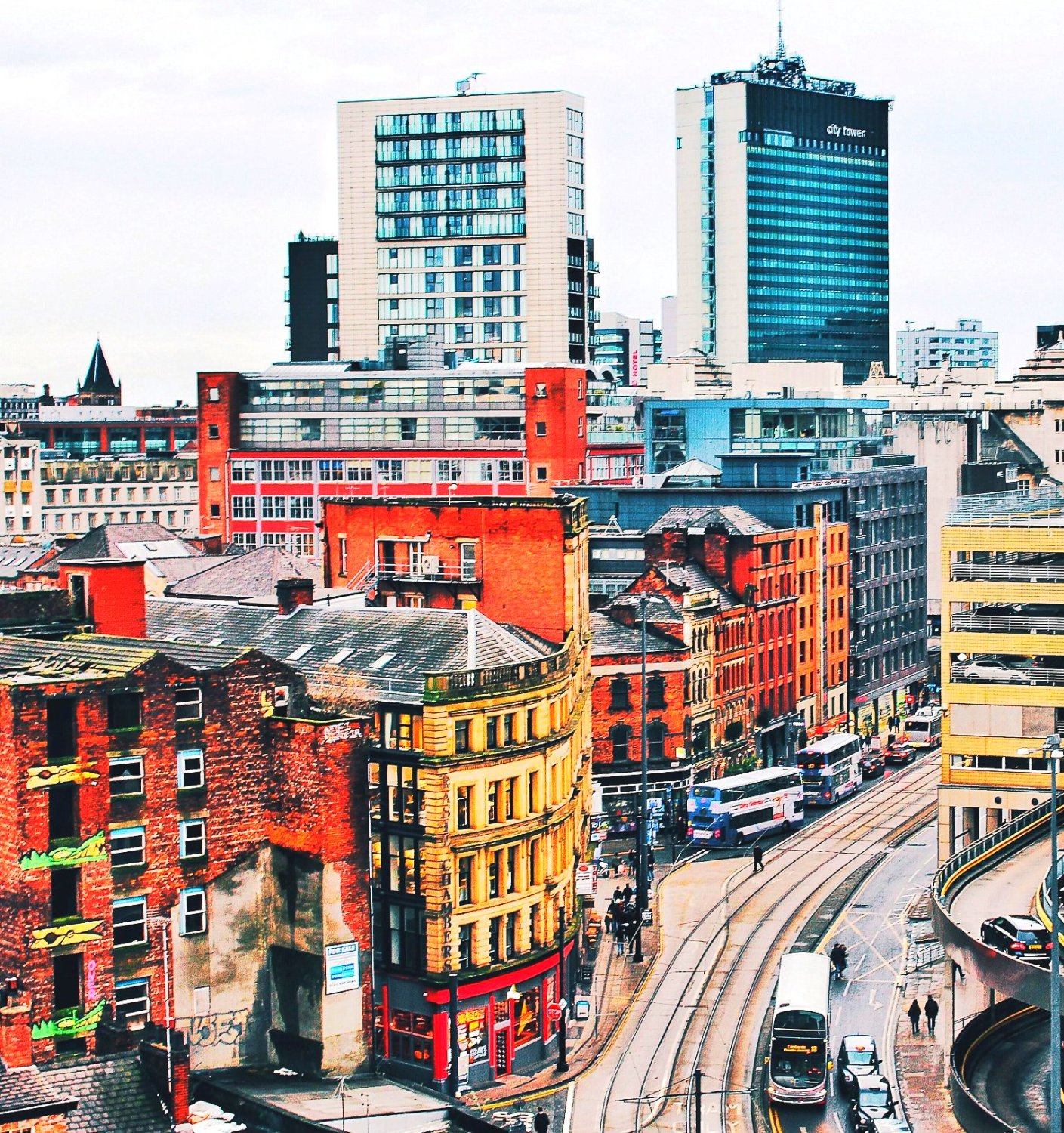 Solve Manchester, United Kingdom jigsaw puzzle online with 64 pieces