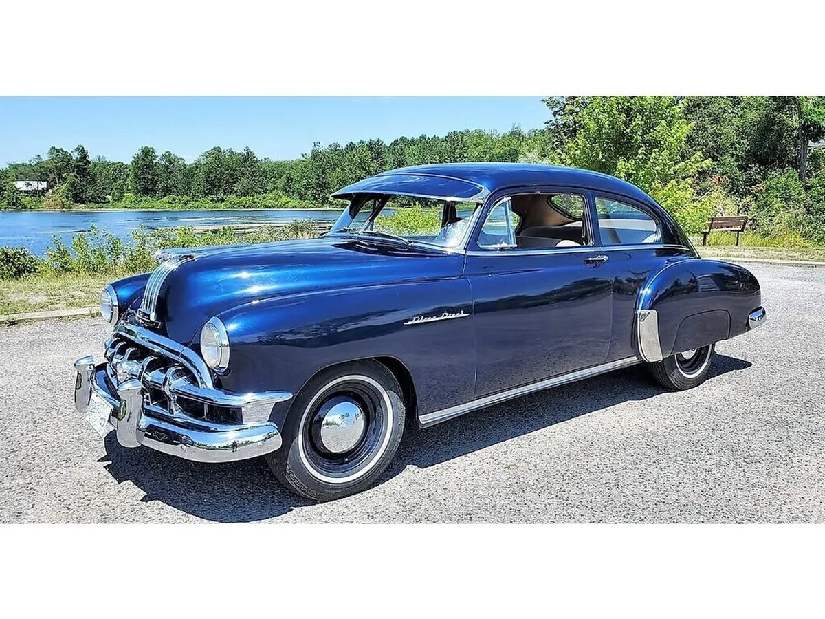 Solve 1950 Pontiac jigsaw puzzle online with 80 pieces