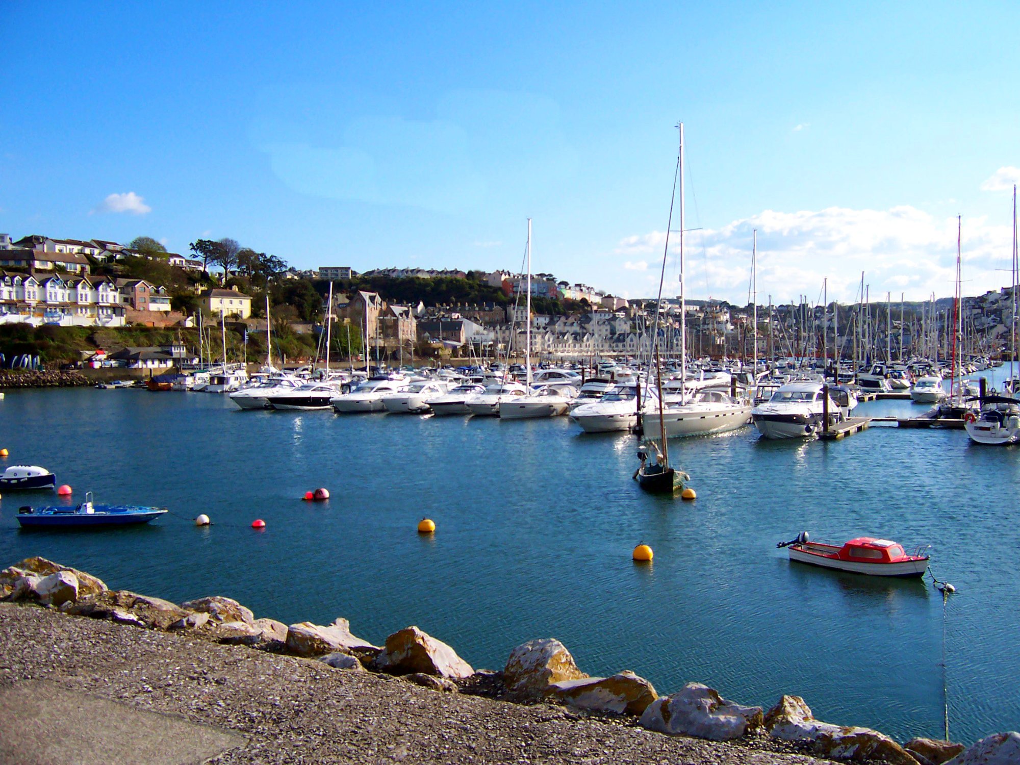 Solve Brixham jigsaw puzzle online with 130 pieces