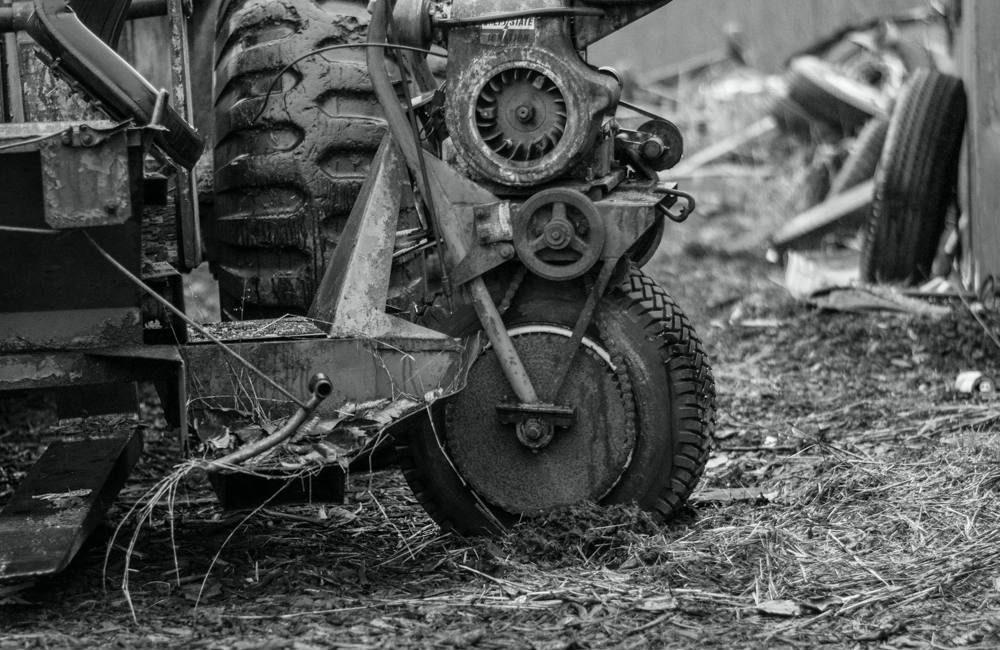 Solve Old Industries Tires jigsaw puzzle online with 96 pieces