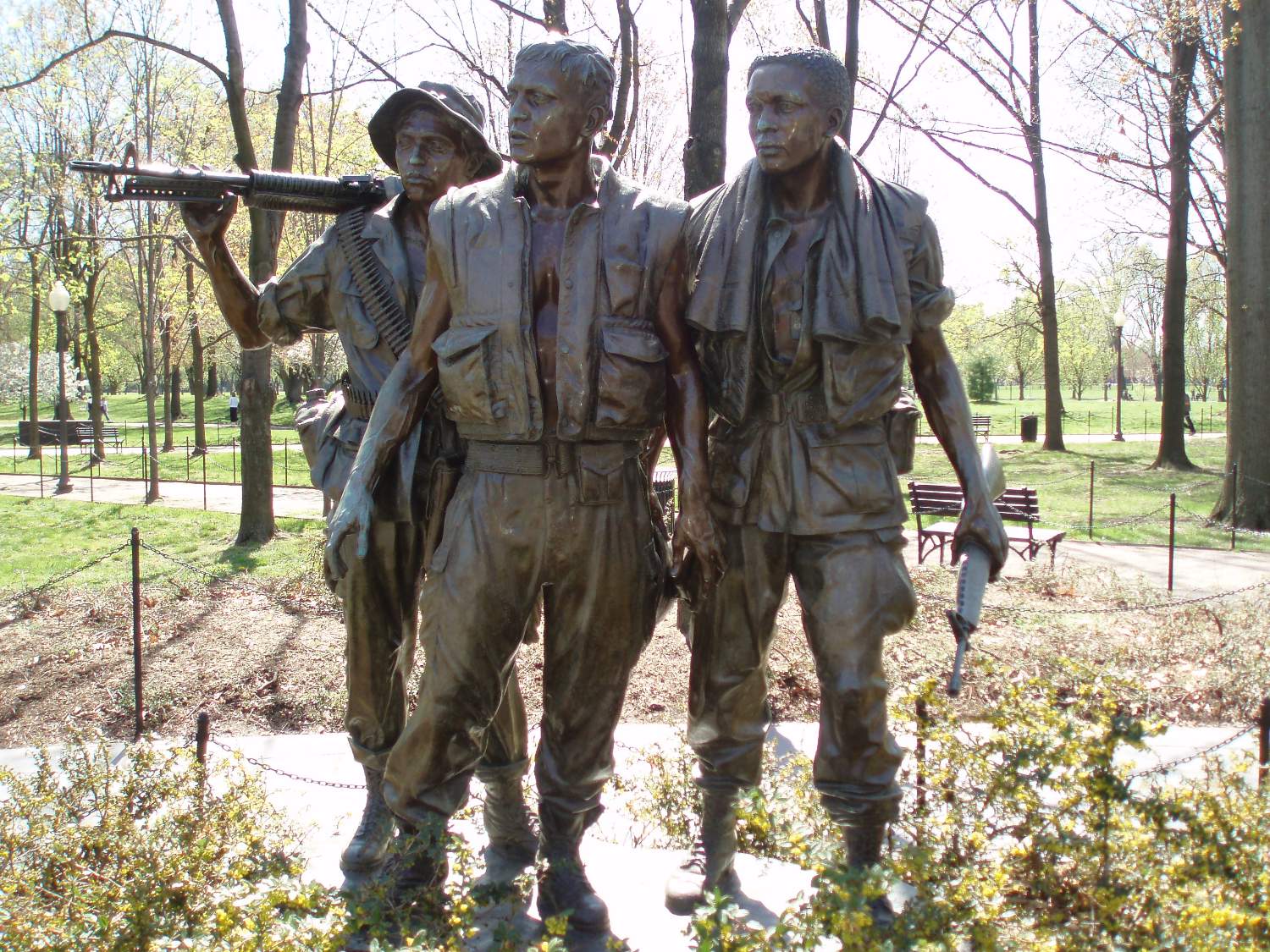 Solve Vietnam Veterans, Washington DC (2) jigsaw puzzle online with 48 ...