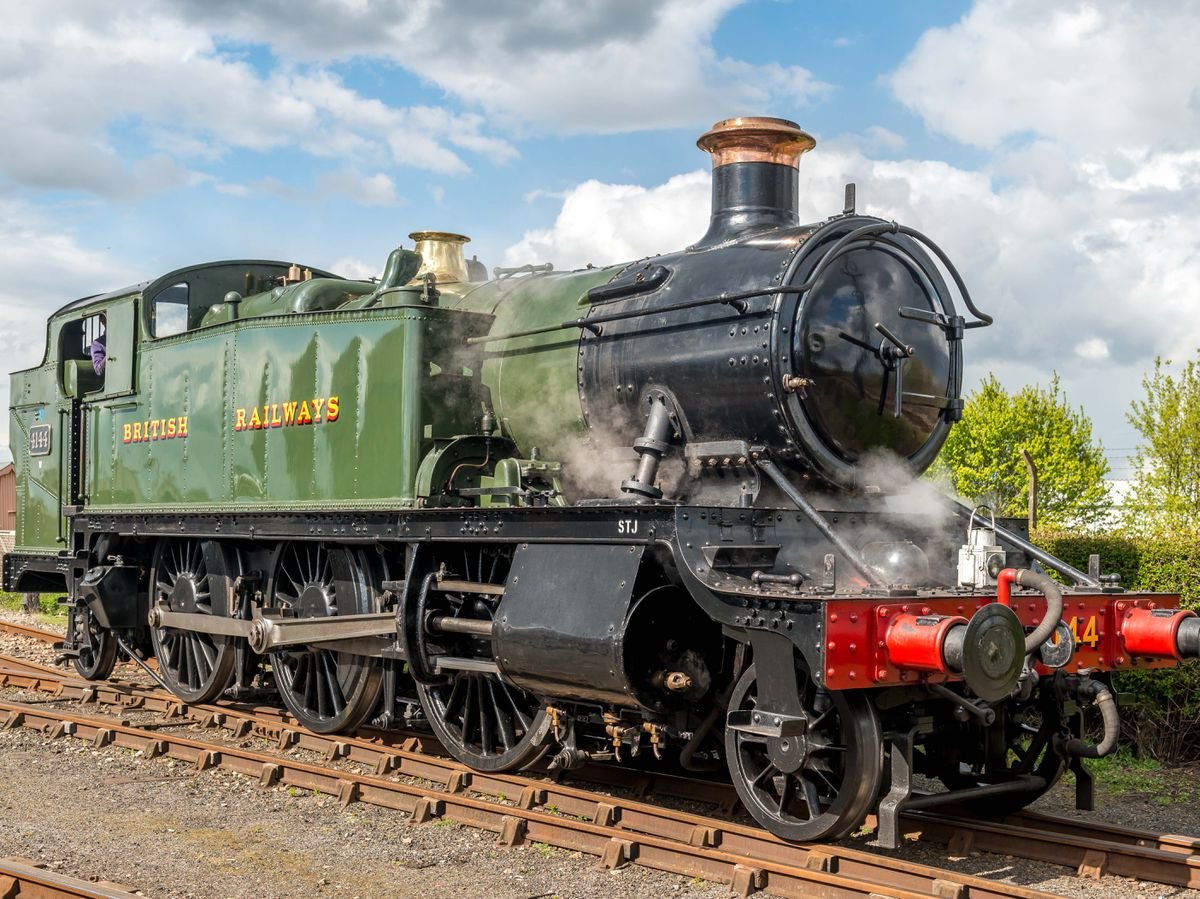 Solve GWR 5101 Class Large Prairie 2-6-2T 4144. jigsaw puzzle online ...