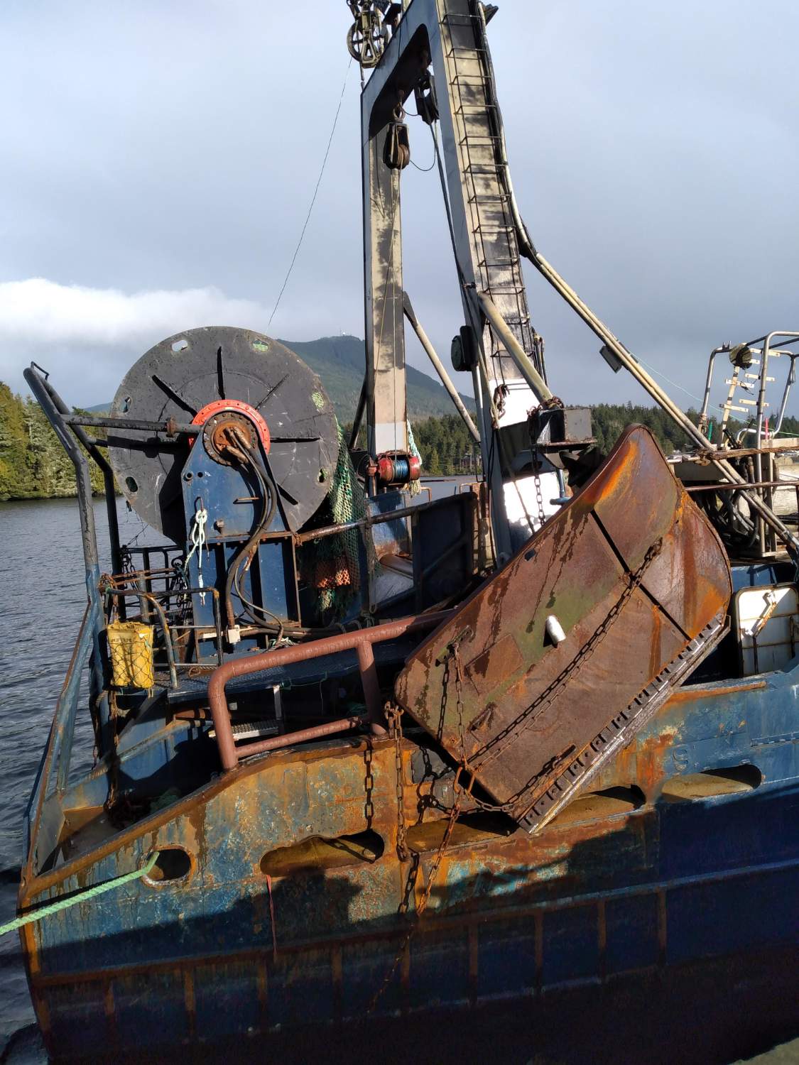 Solve Ucluelet Inlet, BC, Canada jigsaw puzzle online with 130 pieces