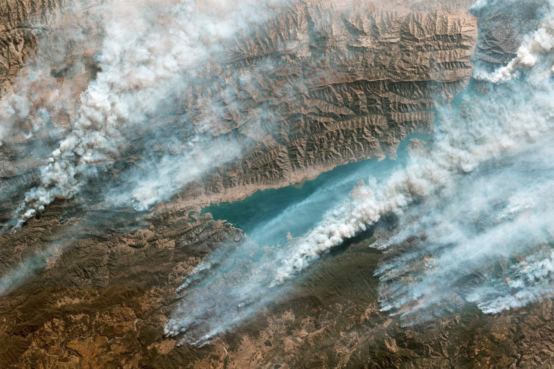 Solve Up in Smoke: The LNU Lightning Complex Fire jigsaw puzzle online ...