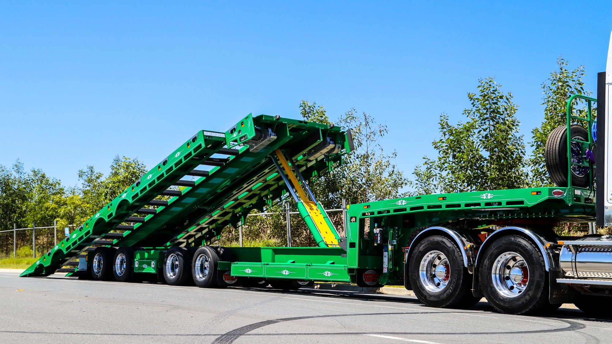 Solve 4 rows of 4, tilt slide widener trailer "going green"_372 jigsaw ...