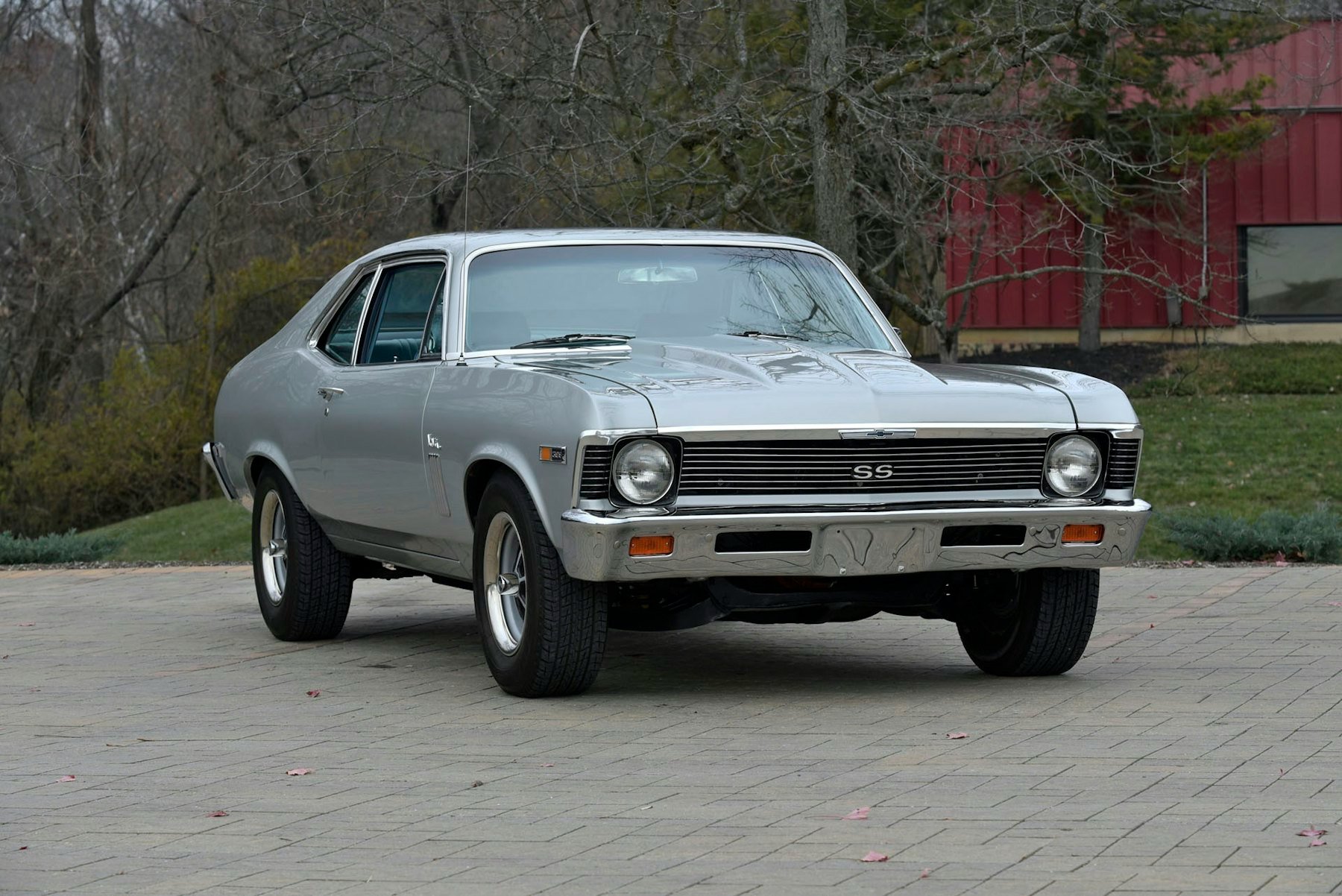 Solve 1969 Chevrolet Nova SS 396 jigsaw puzzle online with 117 pieces