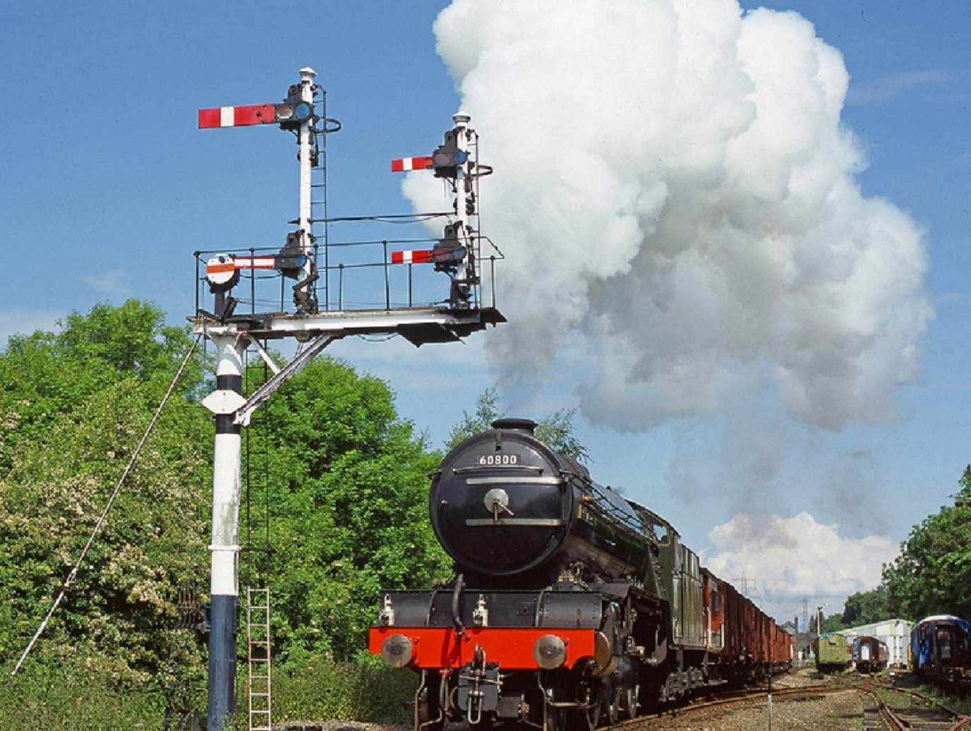 Solve LNER Class V2 2-6-2 60800 Green Arrow. jigsaw puzzle online with ...