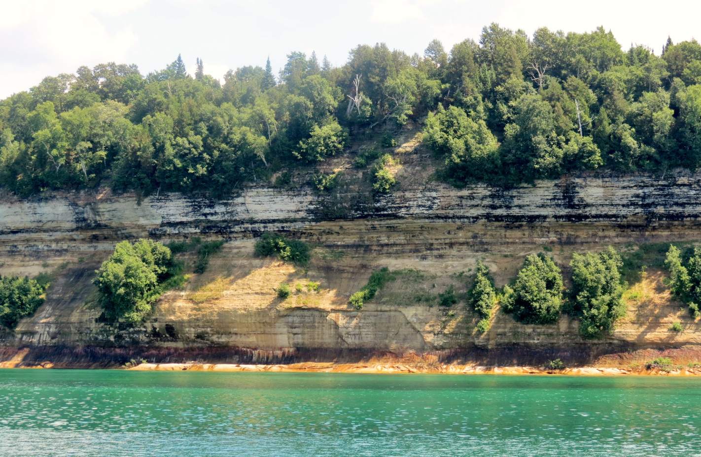 Solve Cliffs At Pictured Rocks National Lake Shore jigsaw puzzle online ...