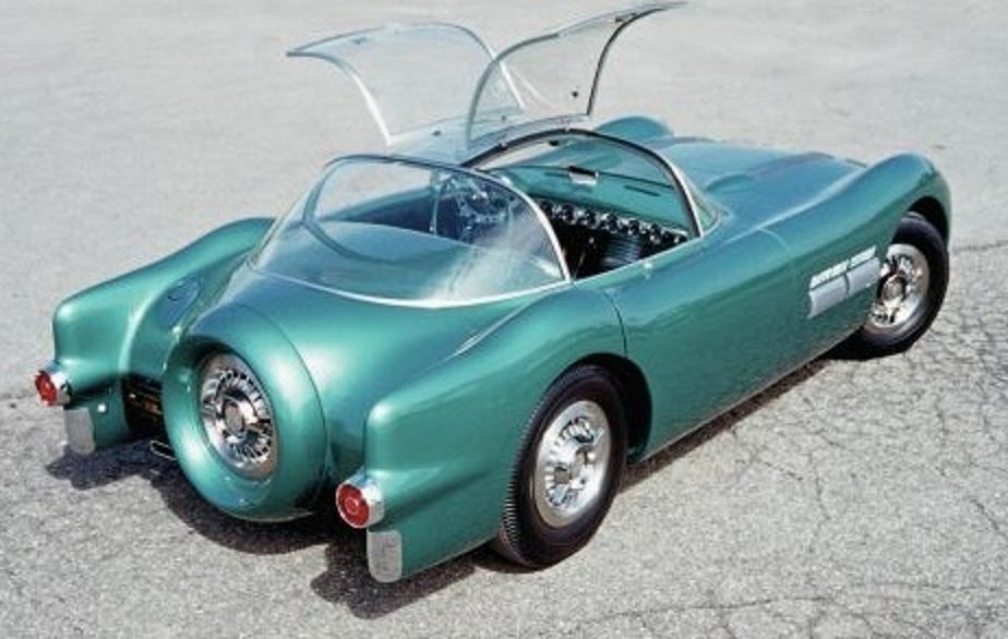 Solve 1954 Pontiac Concept car jigsaw puzzle online with 77 pieces