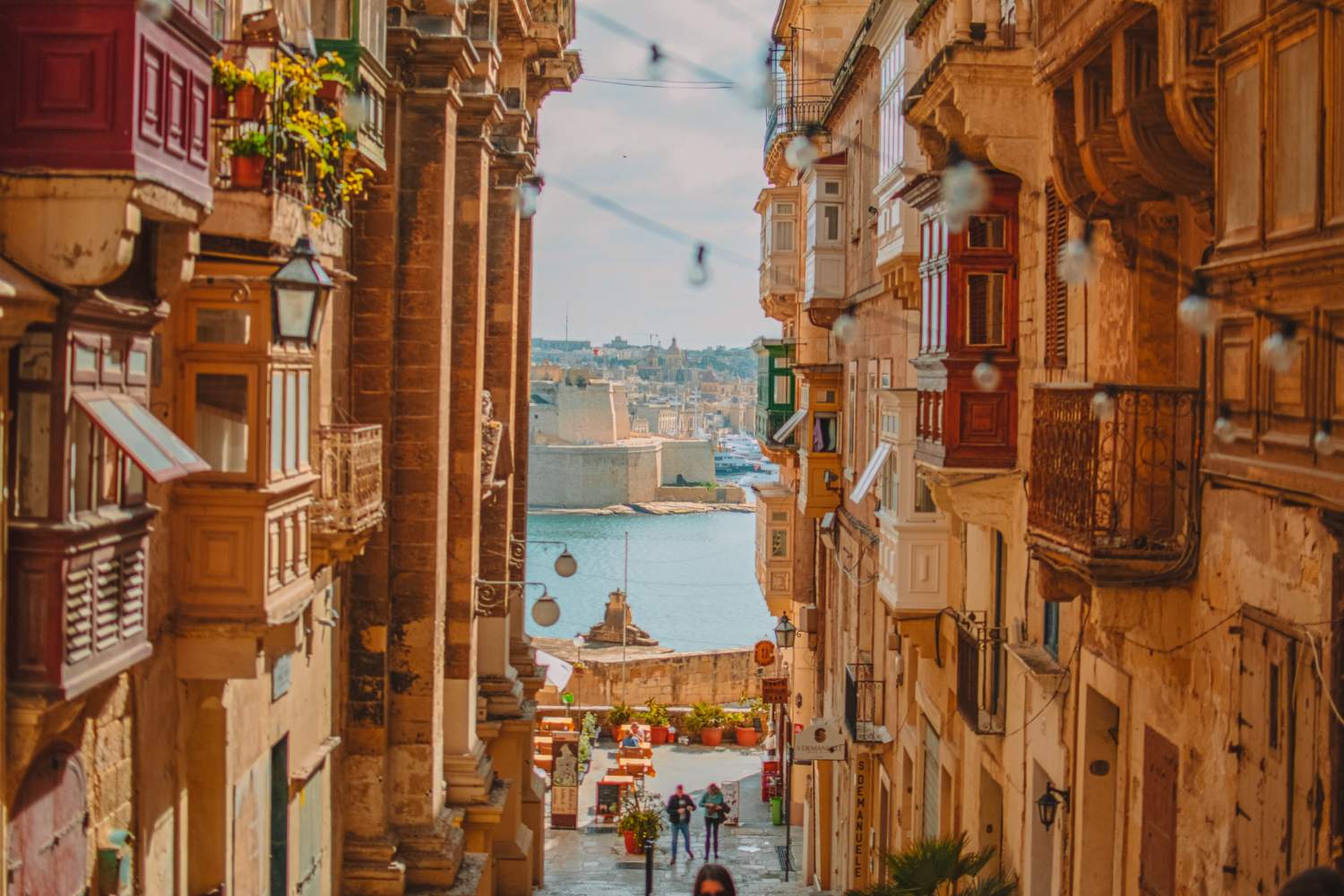 Solve Valletta, Valletta, Malta jigsaw puzzle online with 96 pieces