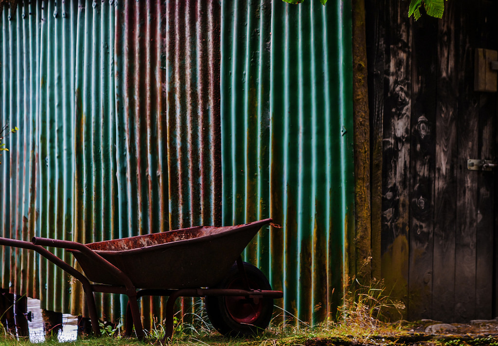 Solve Textures - Rust and Decay - Wheelbarrow jigsaw puzzle online with ...