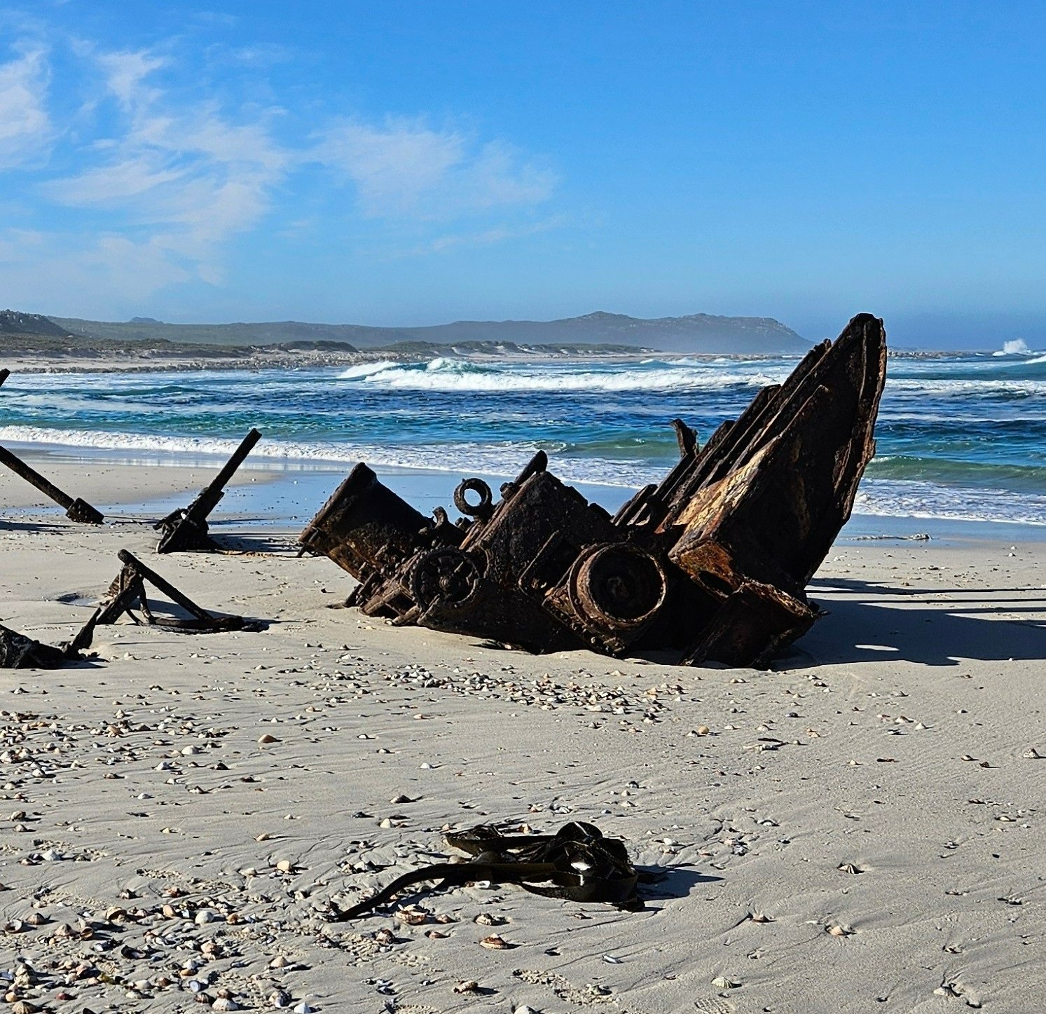 Solve Another wreck jigsaw puzzle online with 342 pieces