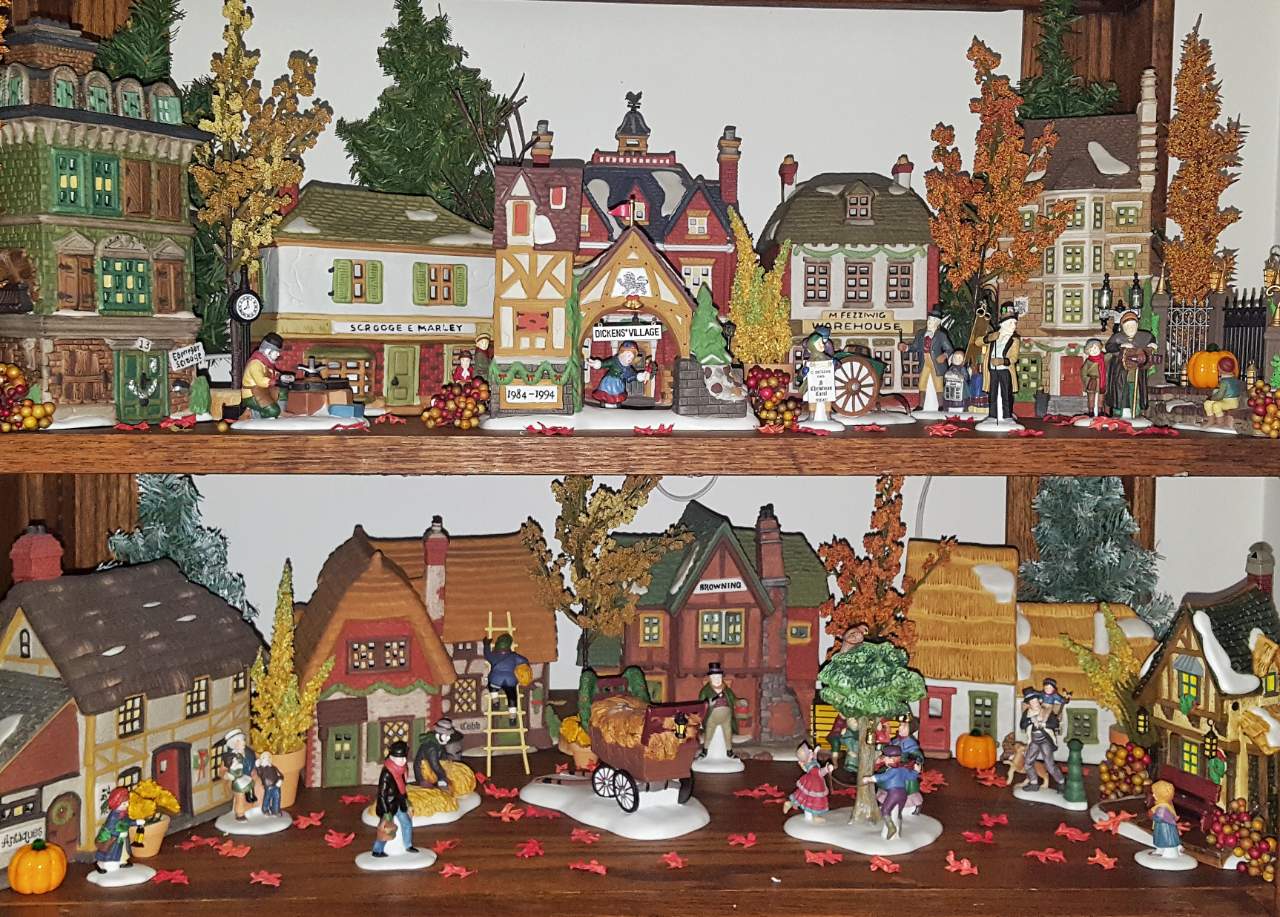 Solve Double Deck Fall Villages jigsaw puzzle online with 24 pieces