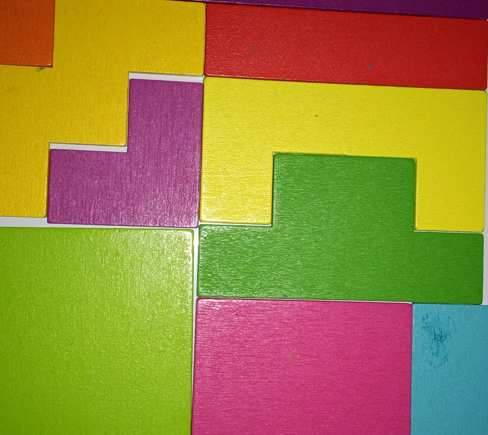 Solve Shapes jigsaw puzzle online with 110 pieces
