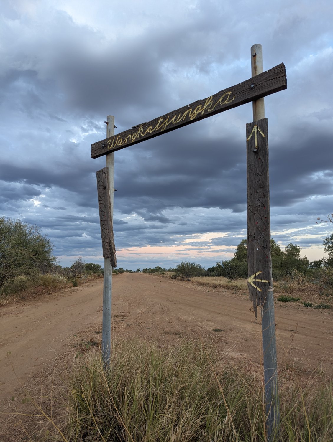 Solve Community jigsaw puzzle online with 336 pieces