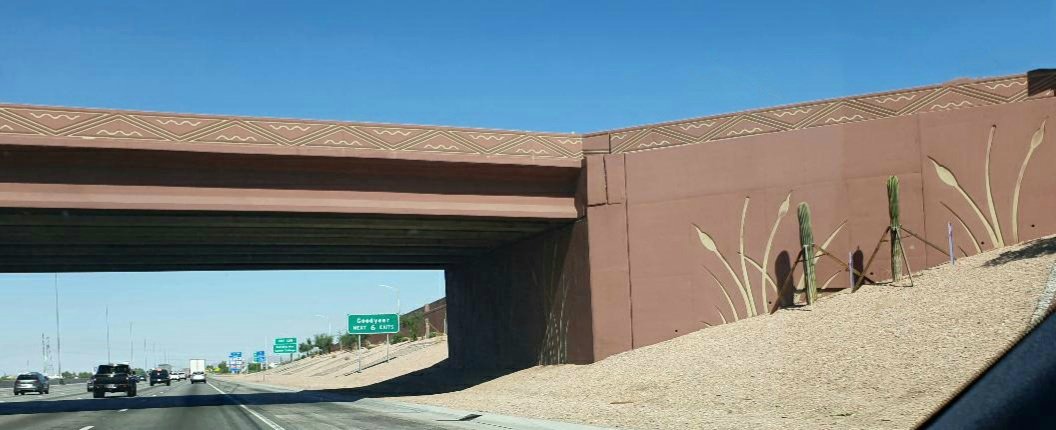 Solve HIGHWAY ART jigsaw puzzle online with 24 pieces