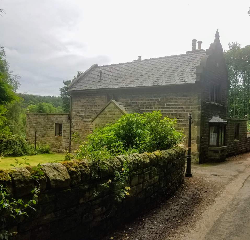 Solve A House in Rivington jigsaw puzzle online with 16 pieces