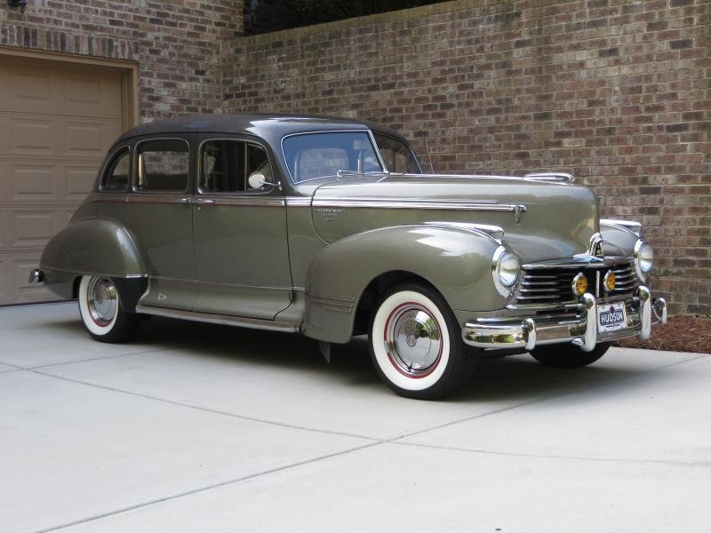 Solve 47 Hudson Commodore Eight jigsaw puzzle online with 80 pieces