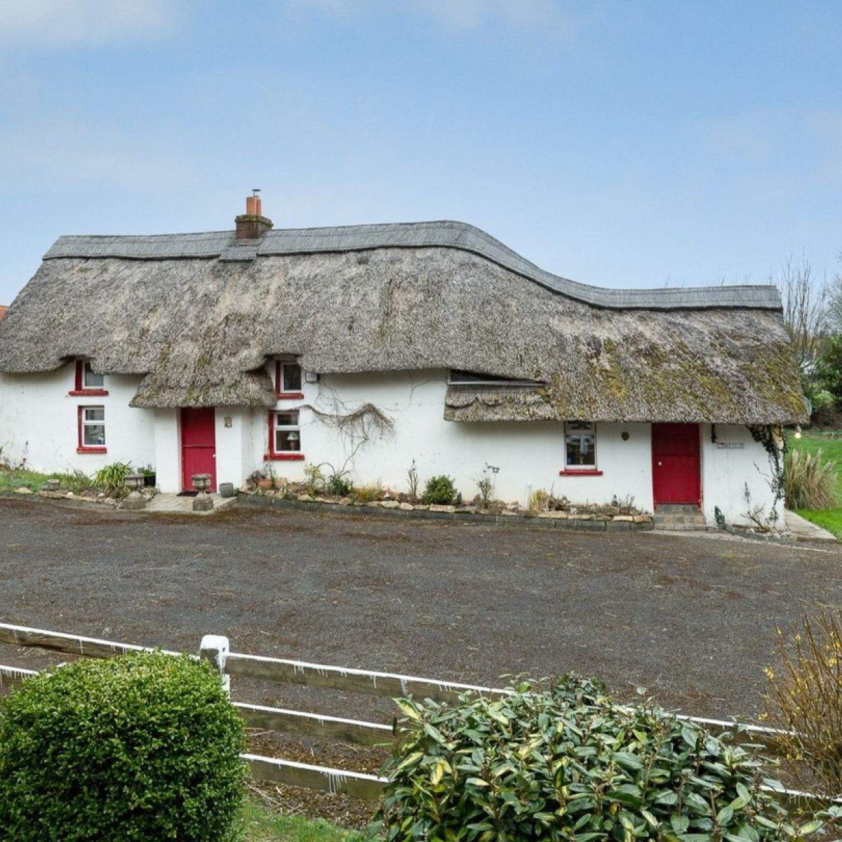 Solve Camolin, Co.Wexford, Ireland jigsaw puzzle online with 121 pieces