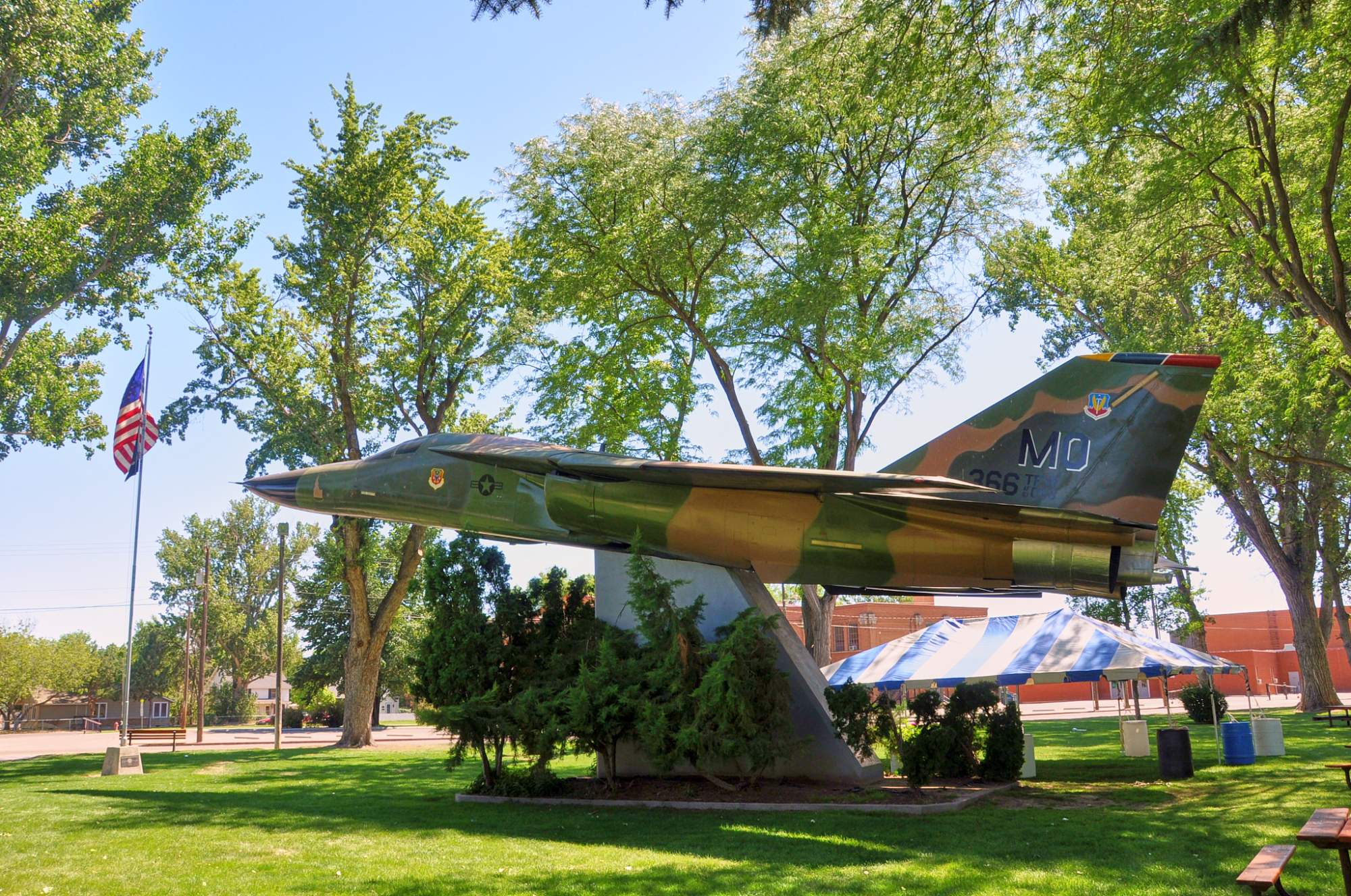Solve F-111A on display jigsaw puzzle online with 176 pieces