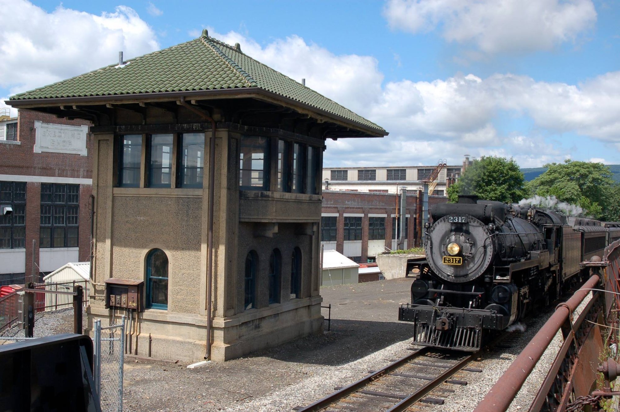 Jigsaw Puzzle | 96 pieces | Canadian Pacific No. 2317 passing Mattes ...