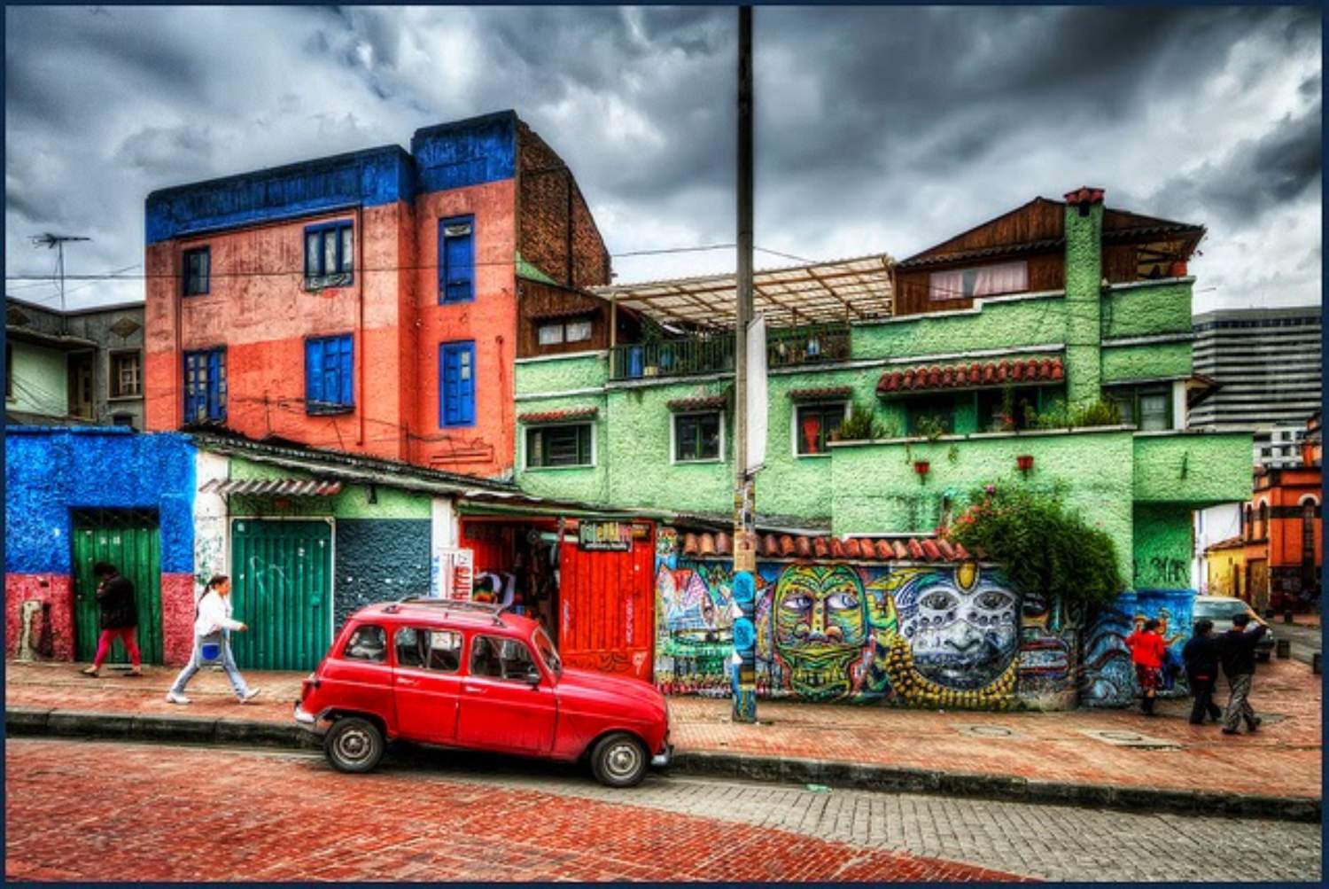 Solve Bogotá-Colombia jigsaw puzzle online with 70 pieces